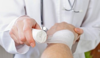 How Long Does it Take to Recover From a Wrist Sprain? - Hand and Wrist ...